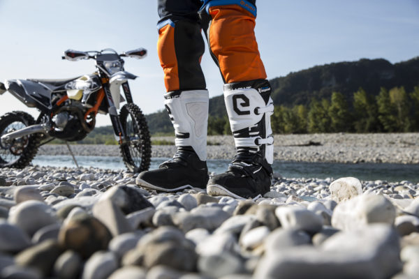 X-LEGEND Collection for Future Legends – Enduro Channel