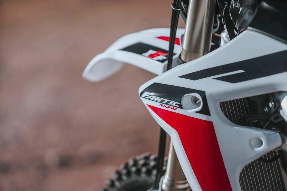 Fantic continues to grow in enduro and now presents the XEF 250 ...