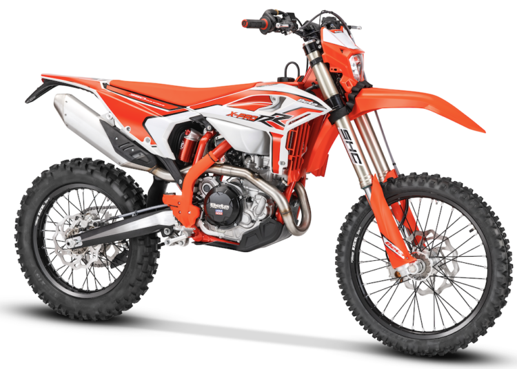 Beta’s 2025 RR X-Pro: New 125 & 300 Two-Stroke Updates! – Enduro Channel