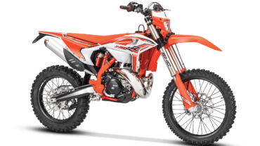 Beta’s 2025 RR X-Pro: New 125 & 300 Two-Stroke Updates! – Enduro Channel