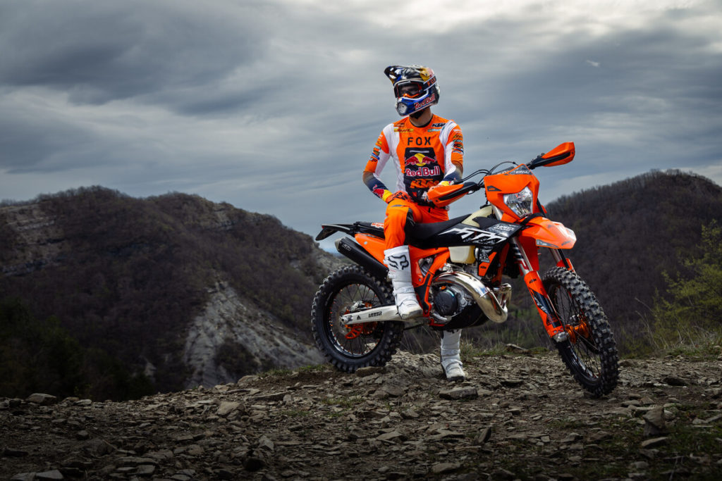 KTM Introduces New 300 EXC HARDENDURO Model! – Enduro Channel