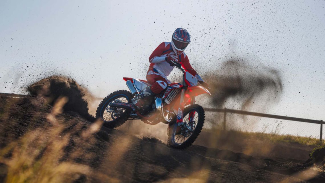 2025 Beta RX 300 and 450 – New Frames and Added Muscle for the Two ...