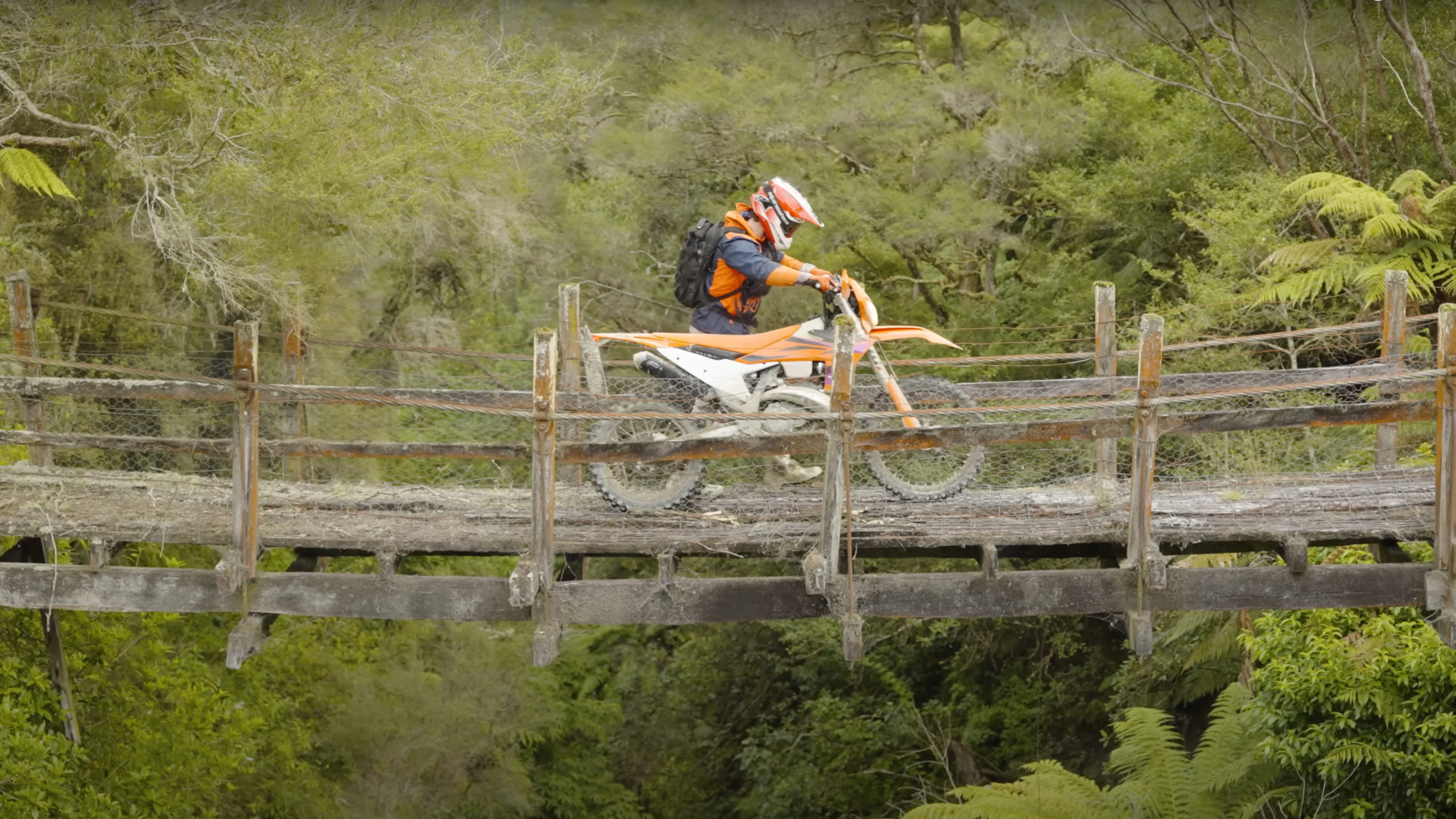 Will Chris Birch Dare to Cross the Lost Bridge? – Enduro Channel
