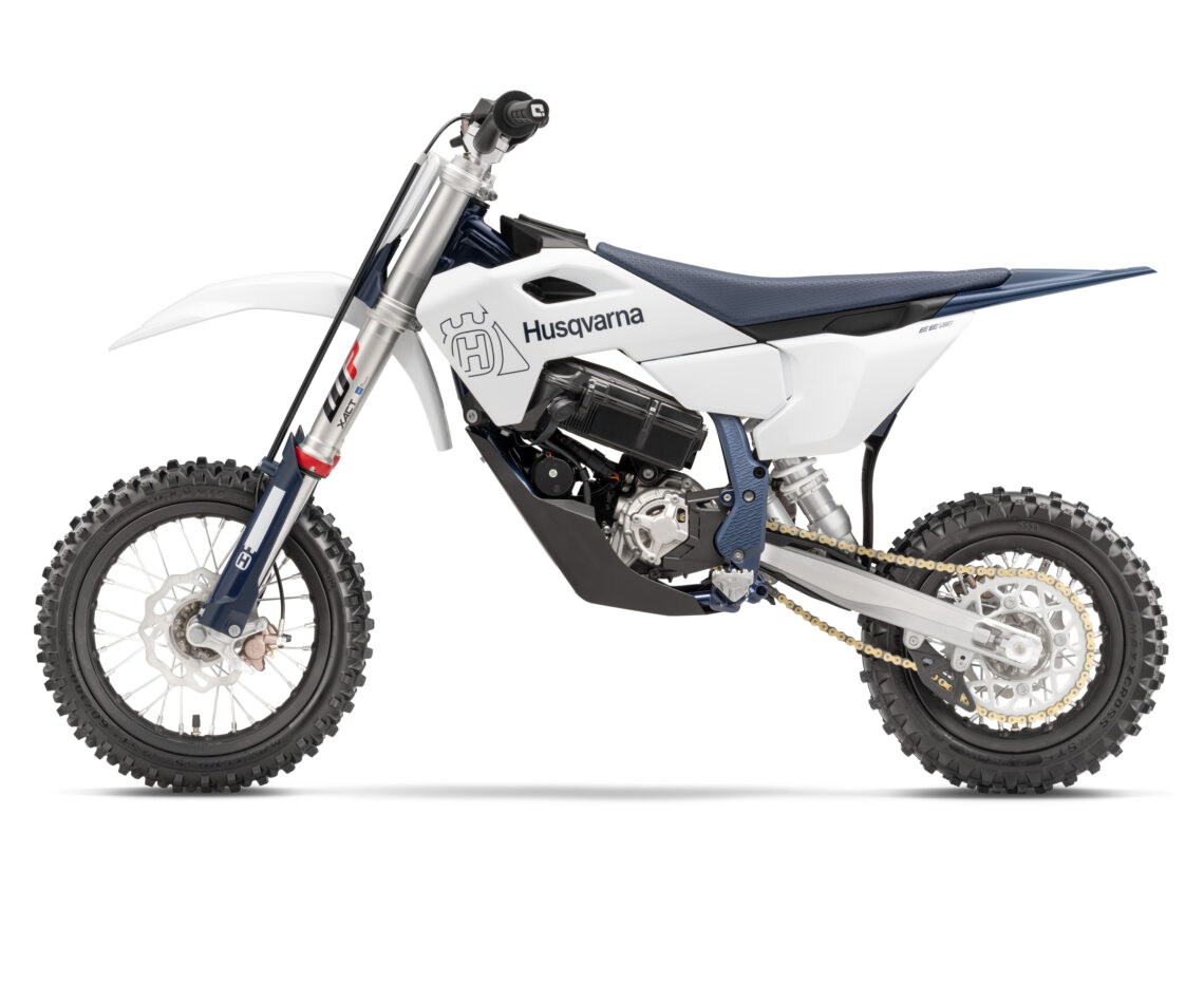 Husqvarna Mobility Introduces 2025 EE 5: Electric Motocross with Water ...